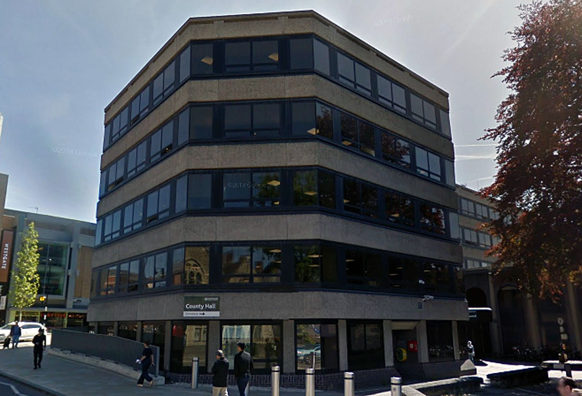 £1.57m project to look at reversing a £7m decision to outsource ...