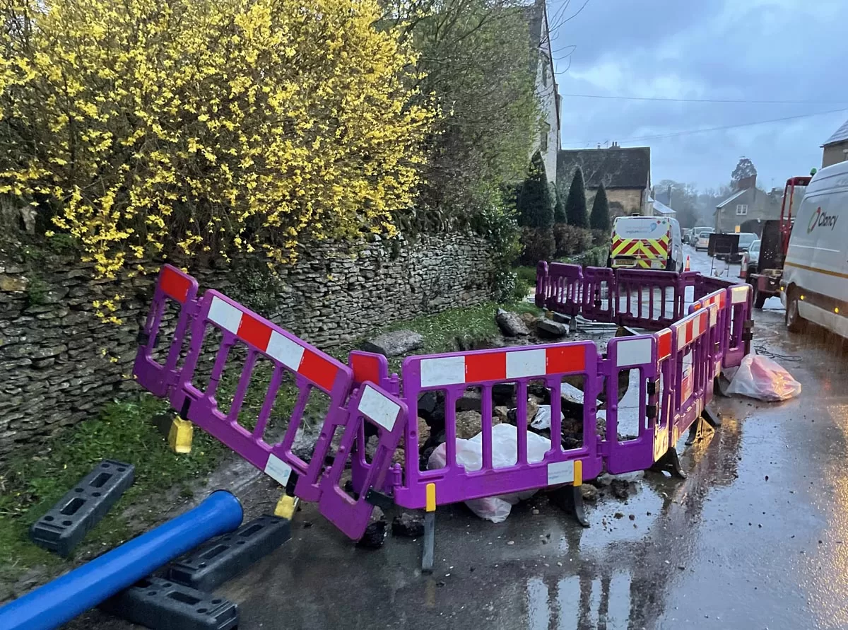 Burst water main affects three villages - Banbury FM