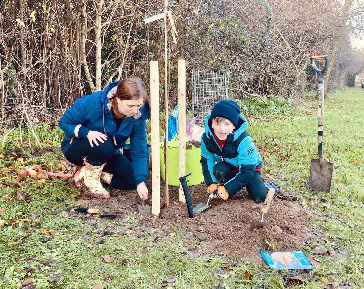 Primary school pupils will nurture newly planted trees - Banbury FM