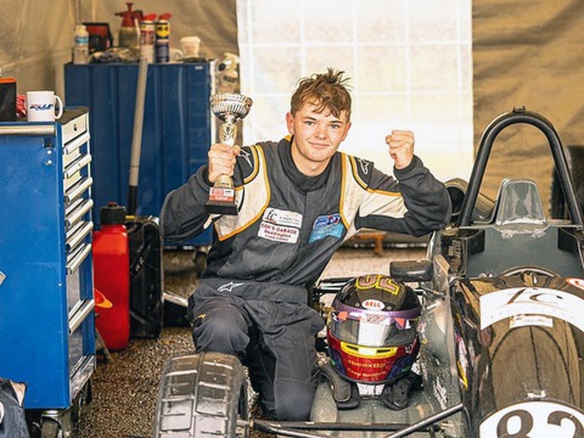 Banbury driver signs for last year’s United Formula Ford Champions ...